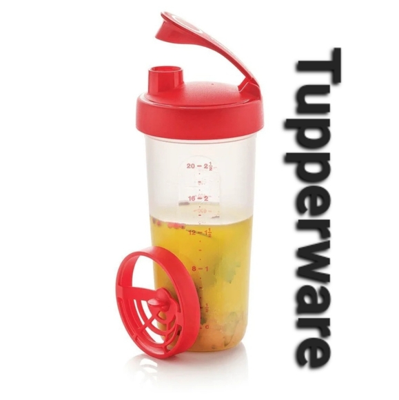 Tupperware | Kitchen | Nwt Tupperware Brand Quick Shake Container ...